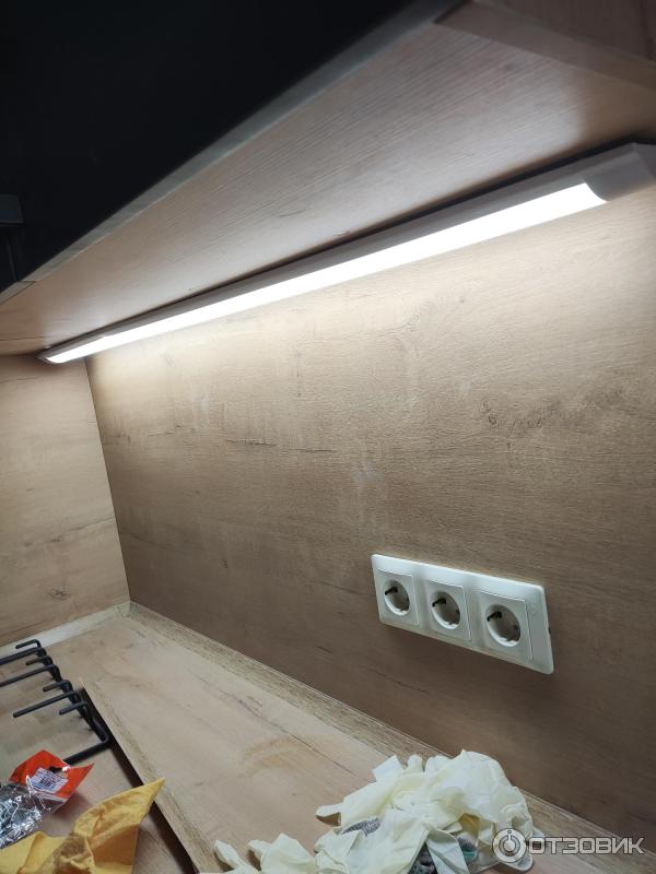 Отзыв о Светильник линейный светодиодный Alfaled | Светит нормально, но качество в целом низкое.