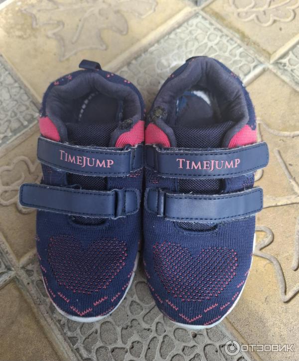 Отзыв о Кроссовки детские TimeJump | Неплохая модель, но несколько недостатков все же есть