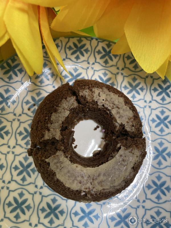 Отзыв о Пирожное бисквитное Bonucci Donut Cake глазированное с начинкой ...